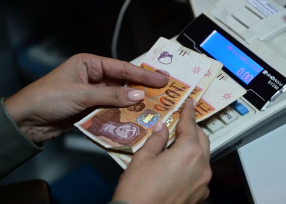 5 872 правни и физички лица должат 11 3 милијарди денари кон УЈП Вечер 1963 Vecer Mk