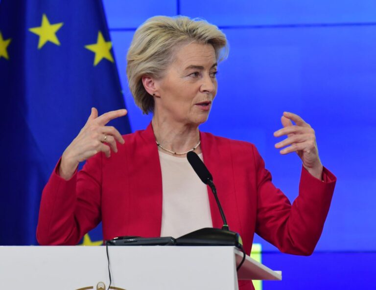 Фон дер Лајен повика на создавање независна Еврвопа Вечер 1963 Vecer Mk