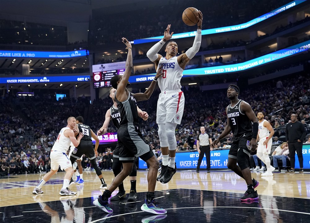 Вестбрук има само една опција - Вечер ...1963 | Vecer MK